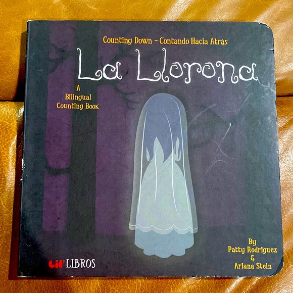 Anthropologie | Toys | Bilingual Spooky Counting Halloween Picture Book ...